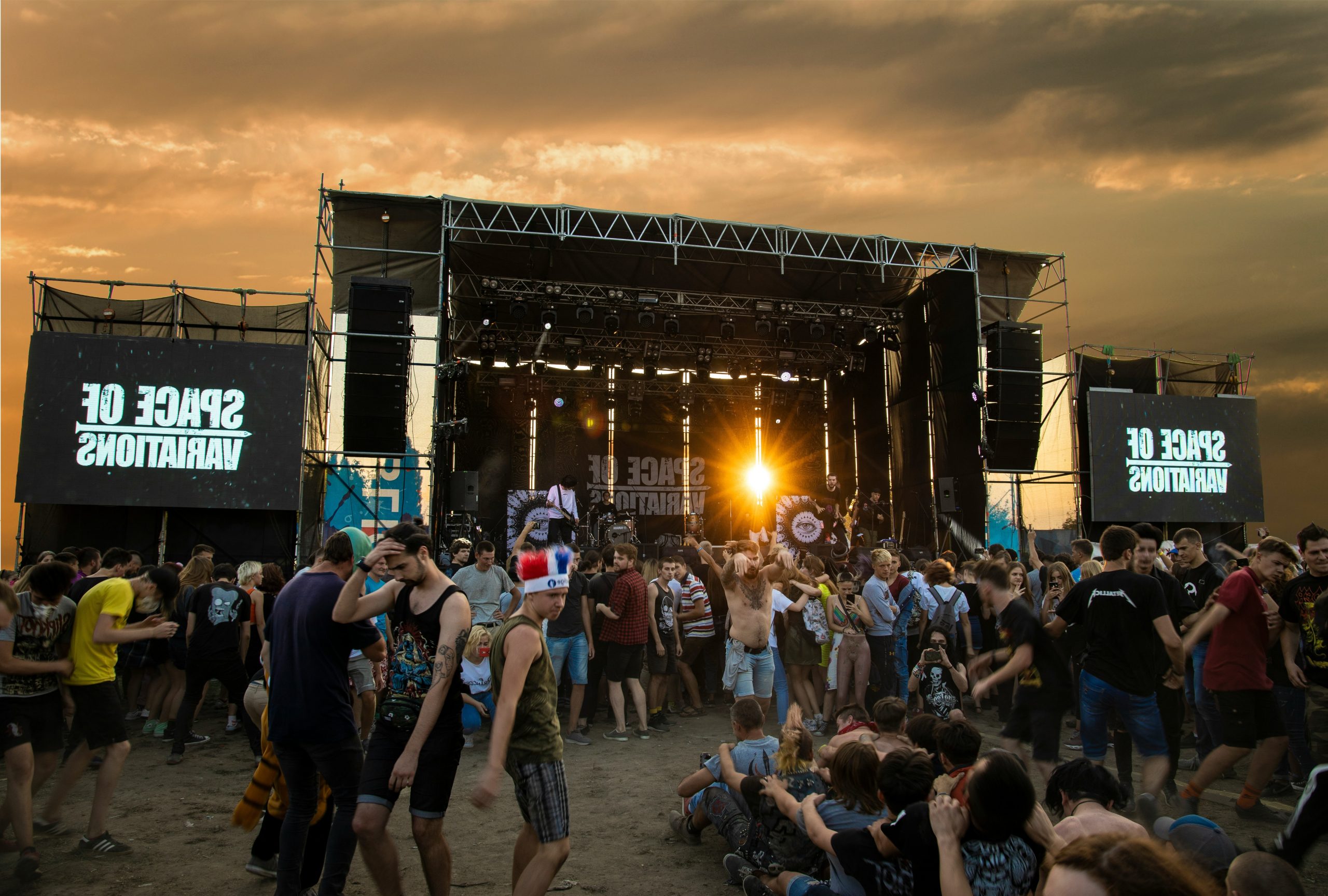 Hedwig De Meyer And Stageco: Pillars Of Stage Structures With €39M In ...